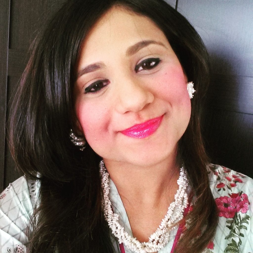 Coaching is not the only way to build a portable business | Amel Derragui