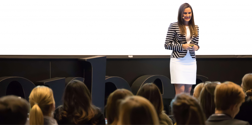 Speaker - Amel Derragui